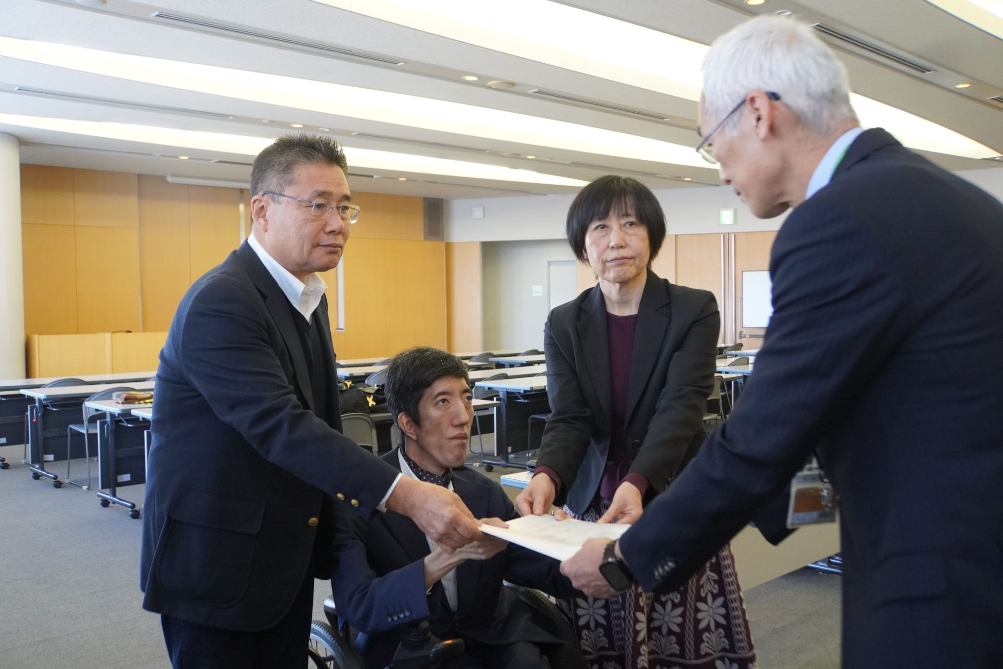 【活動報告】「相模原市人権尊重のまちづくり条例（案）の骨子」に対する共同要請」（2023年12月8日） – 外国人人権法連絡会